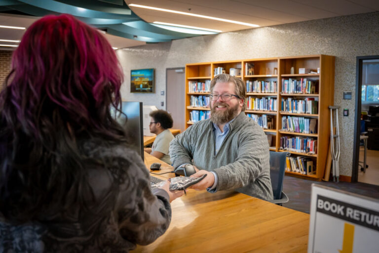 John C. Hitt Library - UCF Libraries